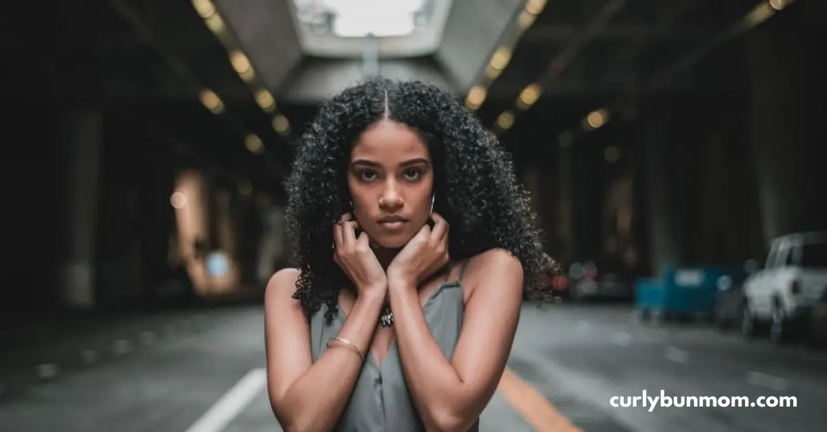 The Curly Girl Method: Easy Steps & Routine For Beginners - Curly Bun Mom