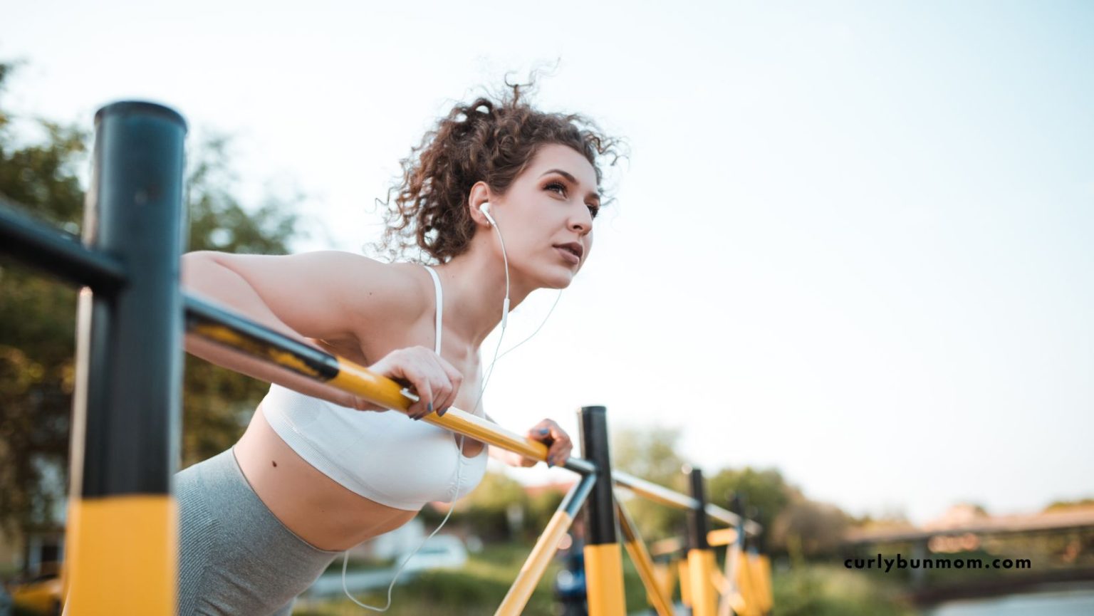 Why Is My Naturally Curly Hair Not Curly Anymore?- 9 Reasons Why & How ...